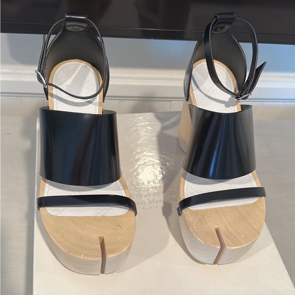 Maison Martin Margiela | Shoes | Maison Margiela Black Tabi Clog Sandal ...